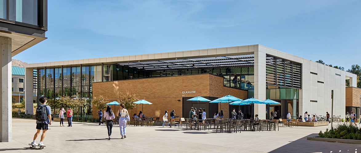 Dundee | UCR Housing Services